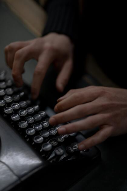 Die 8 bekanntesten Gedichtsformen: Ein Einblick mit Beispielen